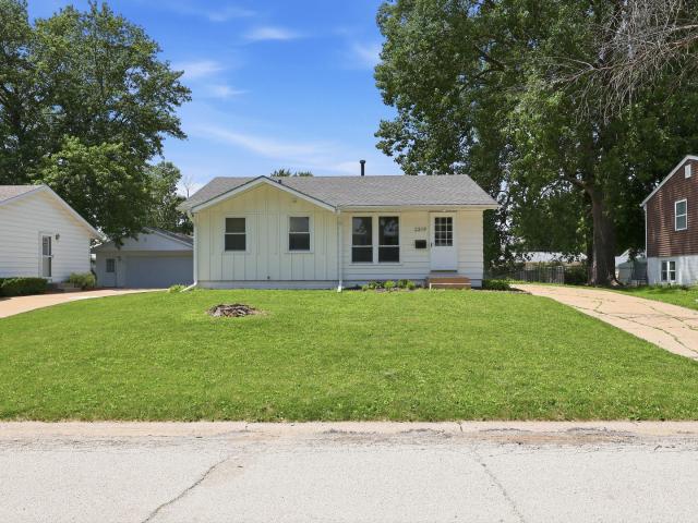 2319 Pinehurst Drive