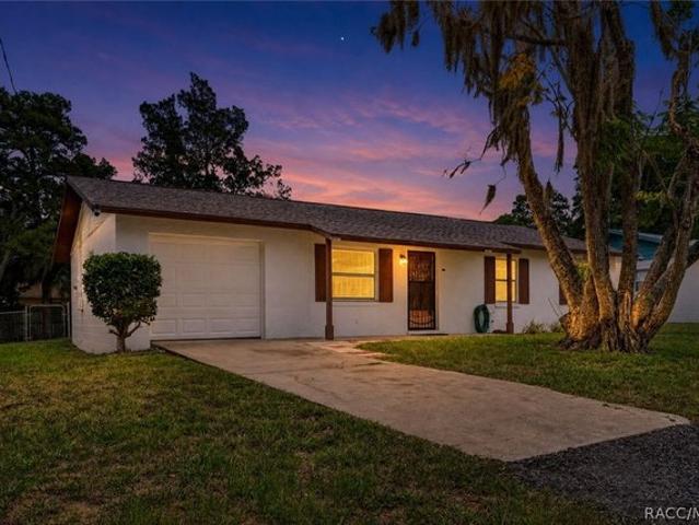2319 S Tennyson Pt, Homosassa, FL 34448
