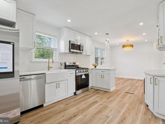 2319 Smith Ln, Wilmington, DE 19810