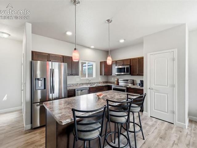 2319 W 18th Street