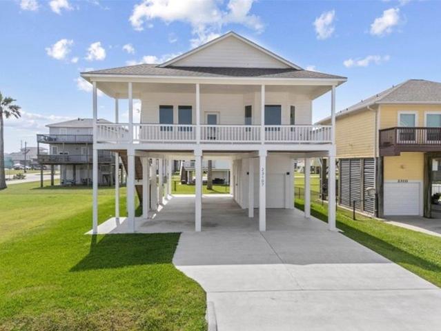 23107 Miramar Cir, Galveston, TX 77554