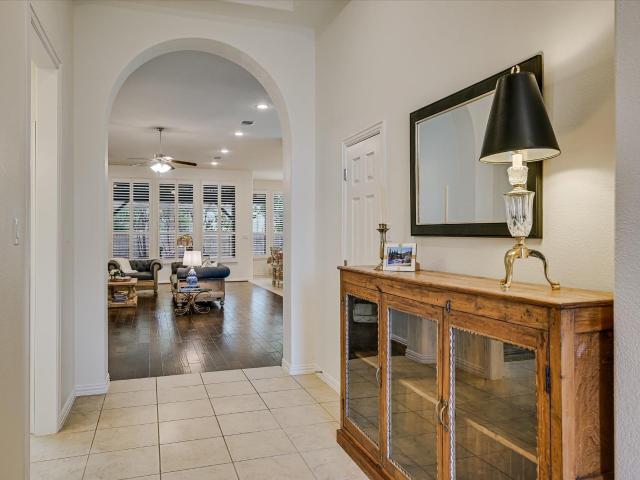 2310 Mansfield Ln