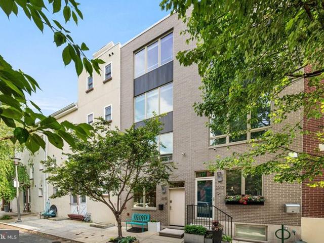 2310 Naudain St, Philadelphia, PA 19146