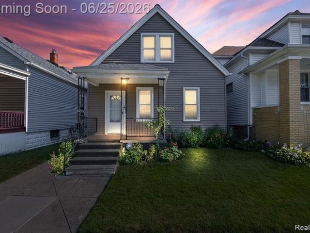 2310 Neibel St, Hamtramck, MI 48212