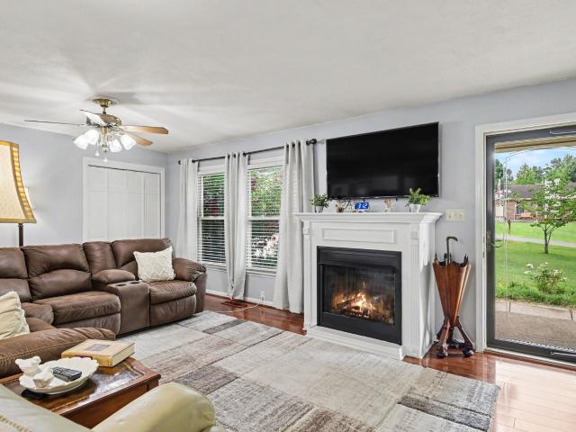 2310 Beechwood Dr