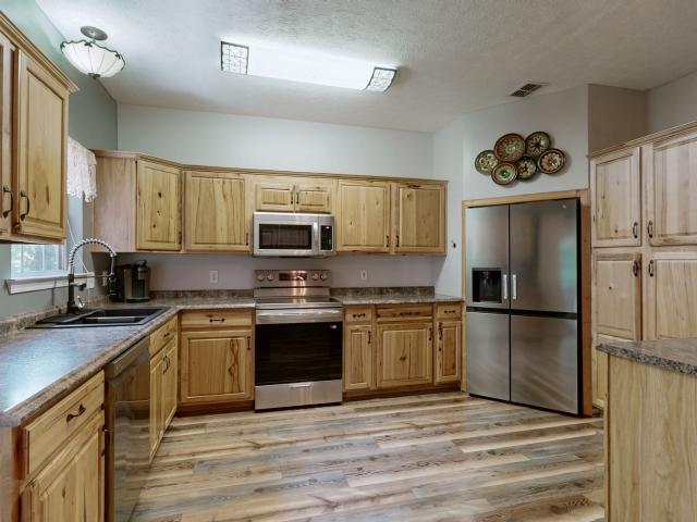 2310 Discovery Ct