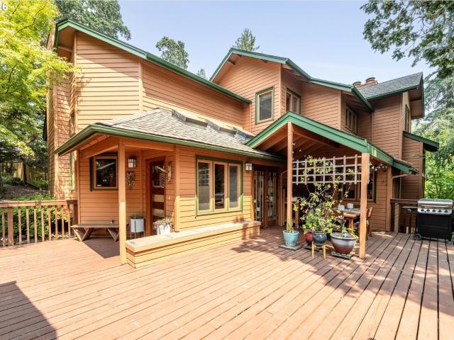 2310 douglas dr