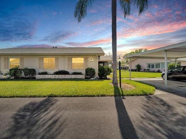 2310 Glenmore Cir, Sun City Center, FL 33573