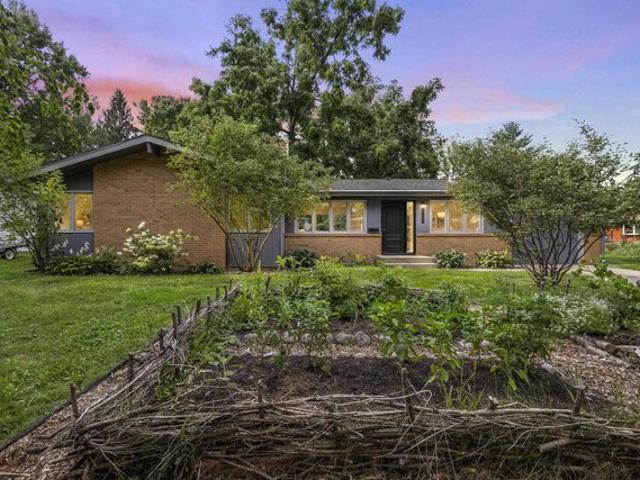 2310 Tanager Trl, Madison, WI 53711