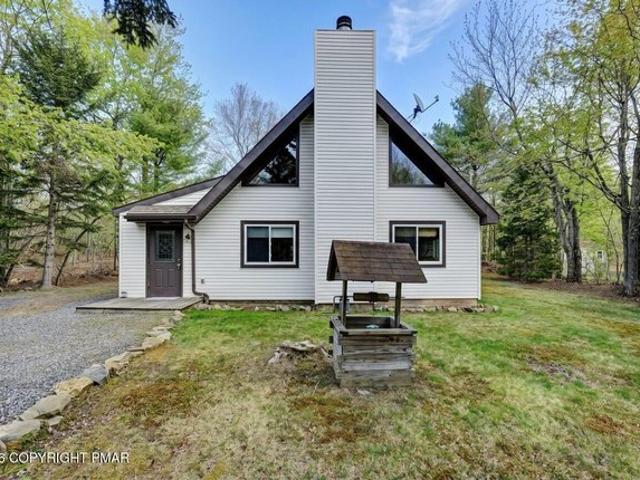 2310 Vacation Ln, Pocono Summit, PA 18346