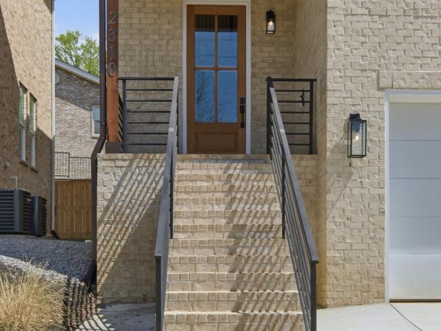 2310 18th Ave N, Nashville, TN 37208 | MLS #3170