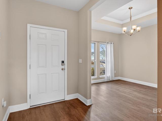 23118 Lieutenant Avenue