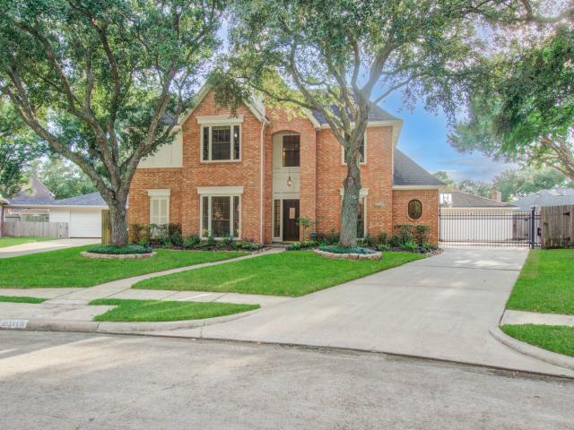23119 Fairvine Park Drive