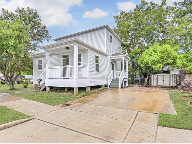 2311 Mary Moody Northern Blvd, Galveston, TX 77551