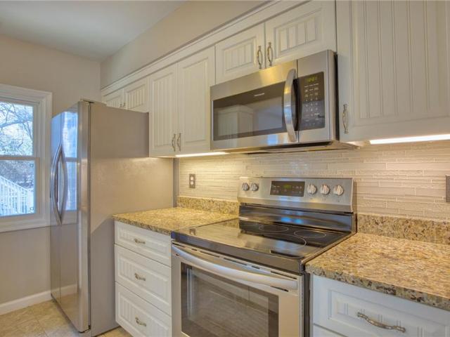 2311 Merry Oaks CT