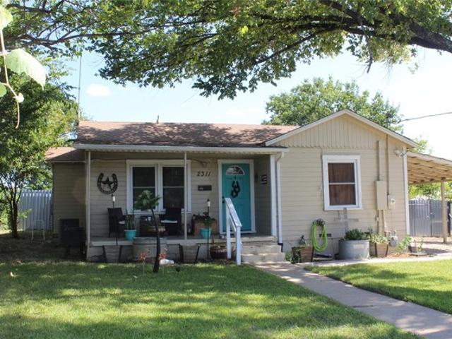 2311 Bridge St, Gatesville, TX 76528