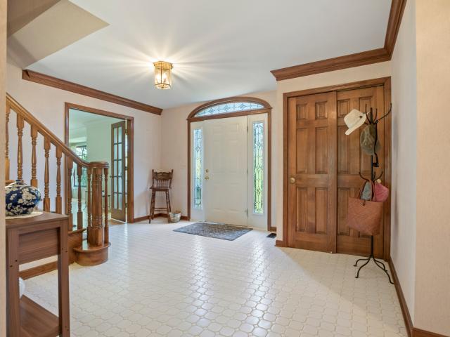 2311 Crabtree Lane