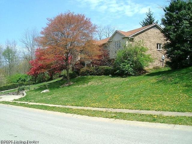 2311 Fallsview Rd