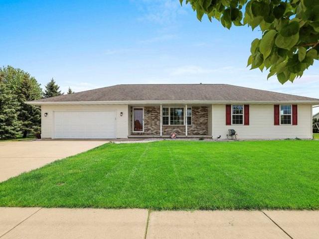 2311 Lawrence Dr, De Pere, WI 54115