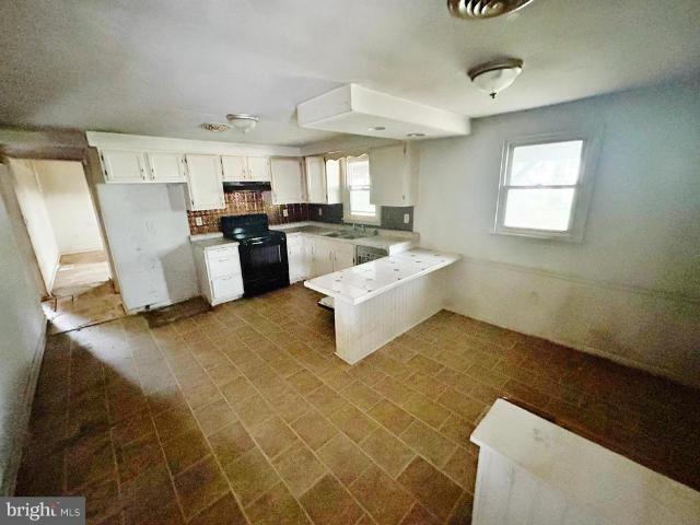 2311 Log Cabin Road