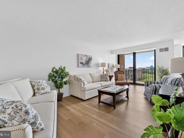 2311 Pimmit Drive # 1019