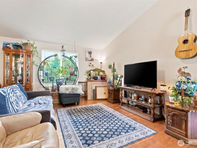 2311 W 12th Street
