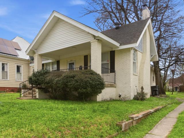 2311 W 17Th St Street