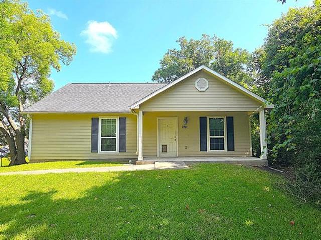 2311 12th Ave, La Marque, TX 77568