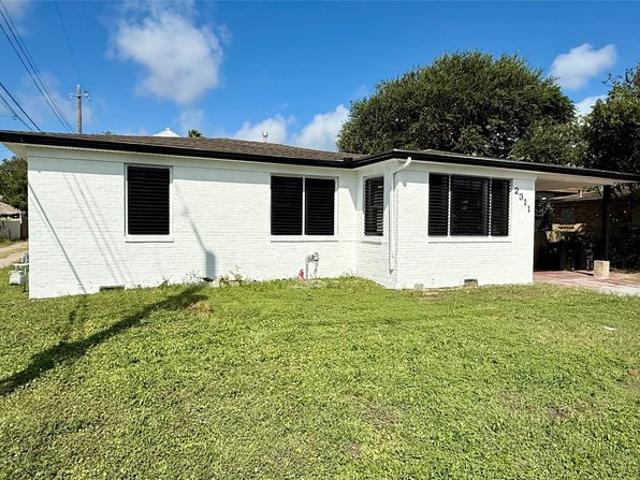 2311 52nd St, Galveston, TX 77551