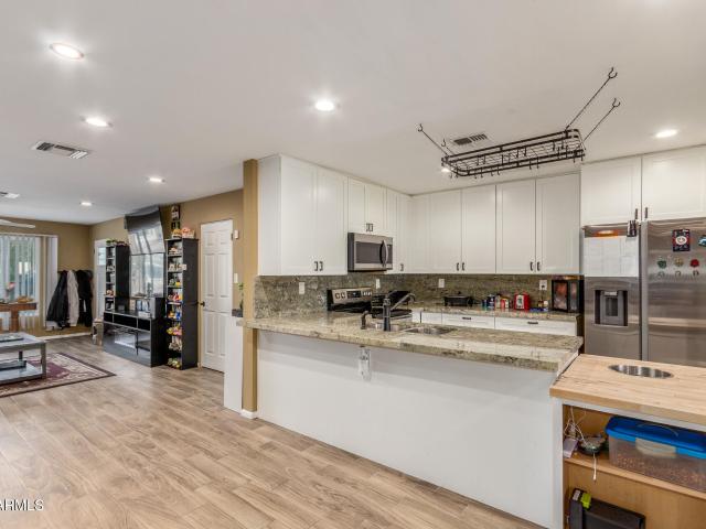 2312 N 31ST Place