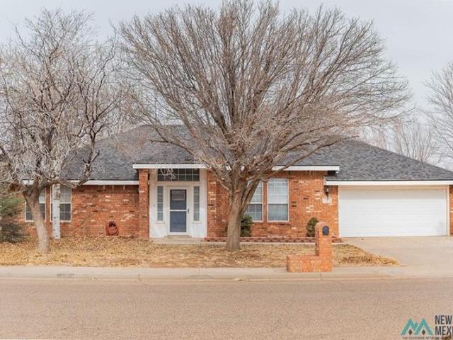 2312 Northglen Dr, Clovis, NM 88101
