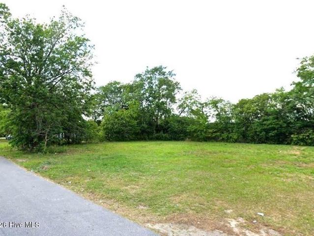 2312 Burke St, Lumberton, NC 28358