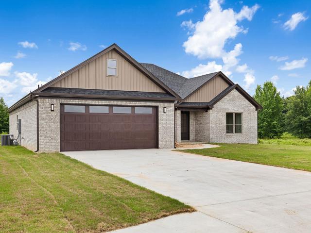 2312 Lakewood Circle