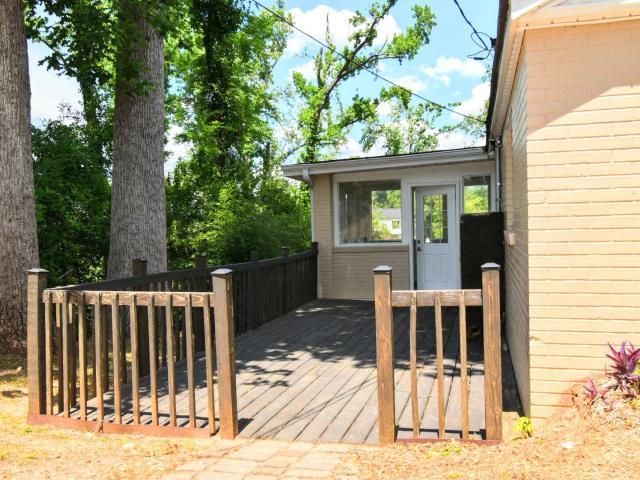 2312 Laurel Lane