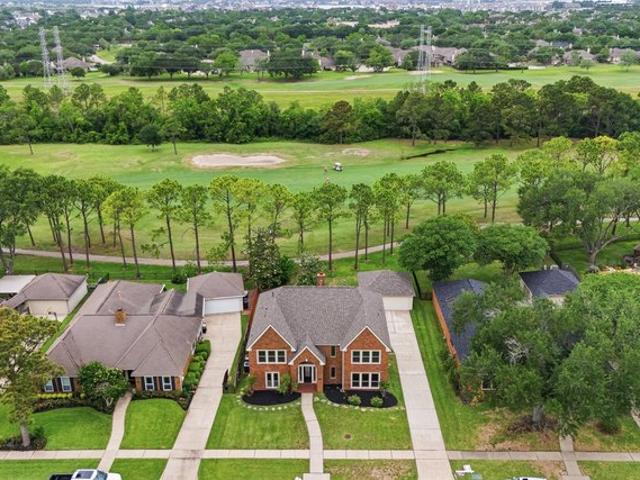 2312 Pebble Beach Dr, League City, TX 77573
