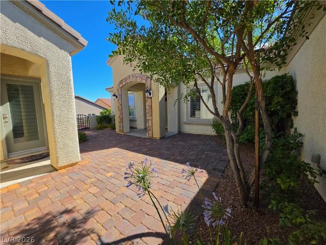 2312 Perrysburg Drive