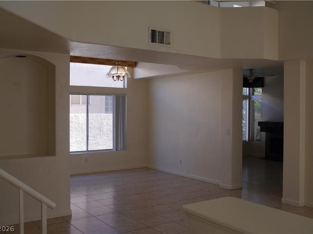 2312 Reddon Circle