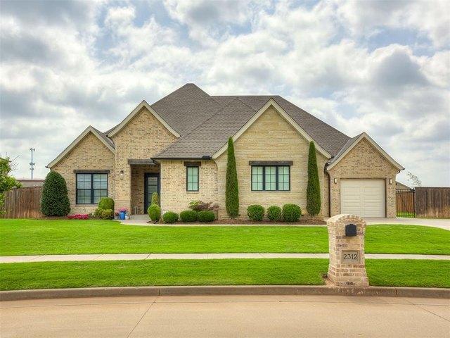 2312 Stonemill Ct, Yukon, OK 73099