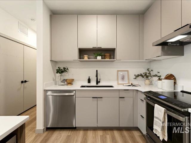 2312 S Broadway Avenue A204