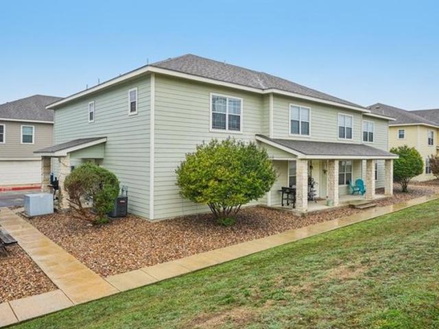 2312 Sailing Way N Apt D, Kerrville, TX 78028