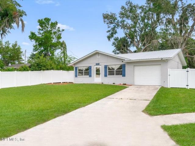 2312 Silver Lake Dr, Palatka, FL 32177