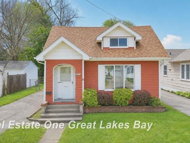 2313 Morgan St, Saginaw, MI 48602