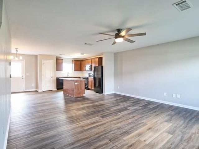2313 Bee Hive Dr