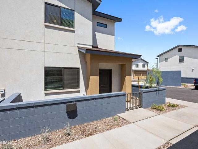 2313 E McArthur Dr, Tempe, AZ 85288