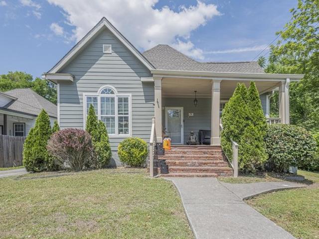 2313 Fairleigh St, Chattanooga, TN 37406