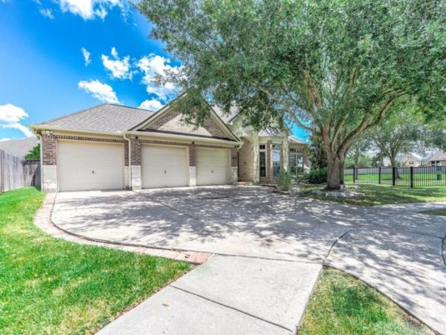 2313 Lilac Breeze Ln, Pearland, TX 77584