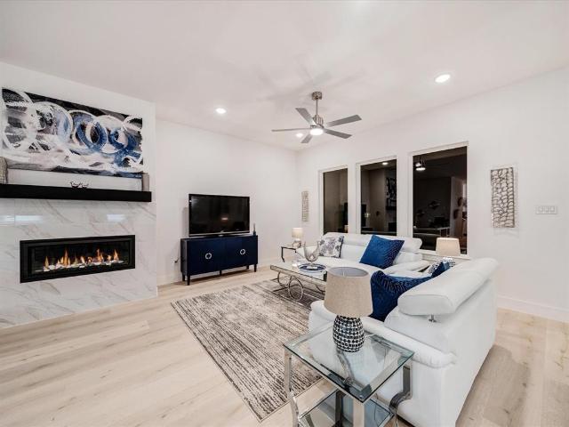 2313 Peters Colony Dr, Little Elm, TX 75036 | MLS #21304