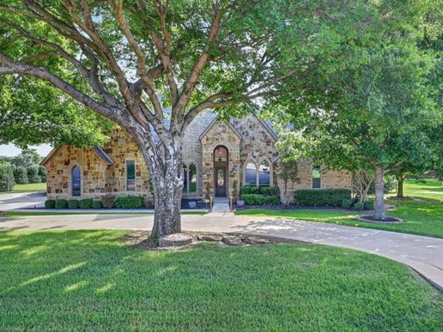 2313 Sandstone Ct, Burleson, TX 76028