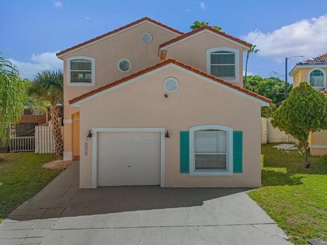 2313 Santa Lucia St, Kissimmee, FL 34743