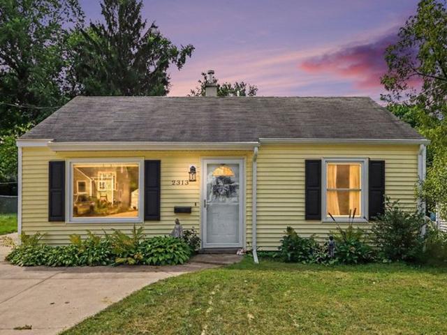 2313 Waverly St, Kalamazoo, MI 49006